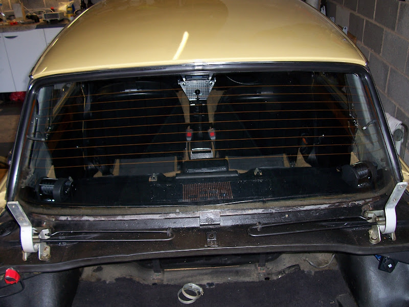 Brian Humphreys - Rover P6 Classic Cars: Fitting a Heated Rear Windscreen